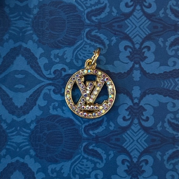 Louis Vuitton | Jewelry | Louis Vuitton Stamped Zipper Pull Gold W ...